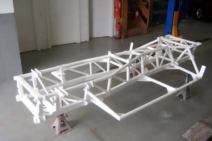 TVR Chassis and Outriggers